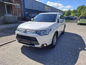 White Mitsubishi Outlander 2015 in Radviliskis, with an engine capacity of 2.20 L and mileage of 238 thousand km for 6900 €, photo  on AUTOMOTO.COM.LV