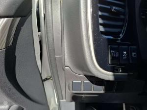 Balts Mitsubishi Outlander 2015 Radviliškis, ar dzinēja tilpumu 2.20 L un nobraukumu 238 tūkst. km par 6900 €, foto 16 vietnē AUTOMOTO.COM.LV