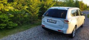 Balts Mitsubishi Outlander 2015 Viļņa, ar dzinēja tilpumu 2.40 L un nobraukumu 283 tūkst. km par 6500 €, foto 3 vietnē AUTOMOTO.COM.LV
