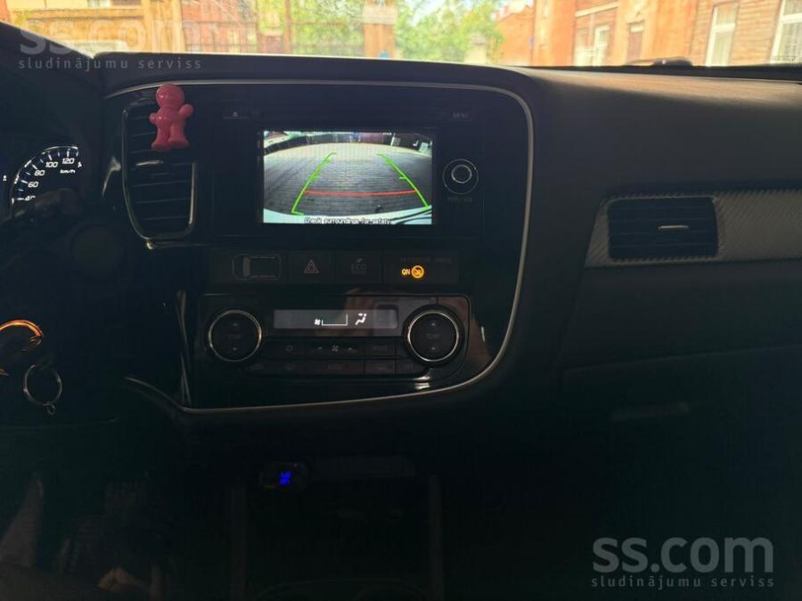 Balts Mitsubishi Outlander 2015 Daugavpils, ar dzinēja tilpumu 2.00 L un nobraukumu 326 tūkst. km par 5500 €, foto 17 vietnē AUTOMOTO.COM.LV