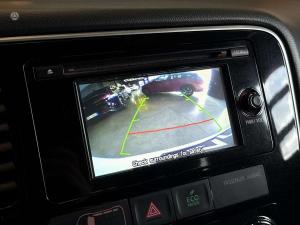 Balts Mitsubishi Outlander 2015 Kauņa, ar dzinēja tilpumu 2.00 L un nobraukumu 118 tūkst. km par 15490 €, foto 26 vietnē AUTOMOTO.COM.LV