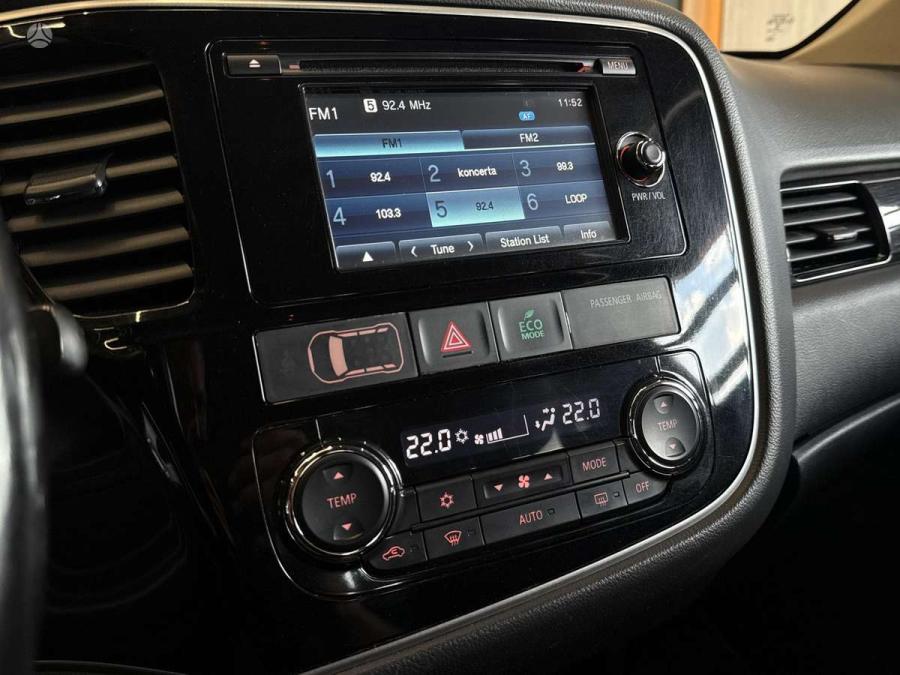Balts Mitsubishi Outlander 2015 Kauņa, ar dzinēja tilpumu 2.00 L un nobraukumu 118 tūkst. km par 15490 €, foto 29 vietnē AUTOMOTO.COM.LV