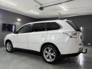 Balts Mitsubishi Outlander 2015 Utena, ar dzinēja tilpumu 2.27 L un nobraukumu 246 tūkst. km par 8550 €, foto 5 vietnē AUTOMOTO.COM.LV
