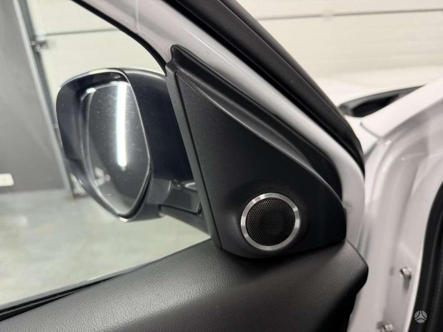 Balts Mitsubishi Outlander 2015 Utena, ar dzinēja tilpumu 2.27 L un nobraukumu 246 tūkst. km par 8550 €, foto 14 vietnē AUTOMOTO.COM.LV