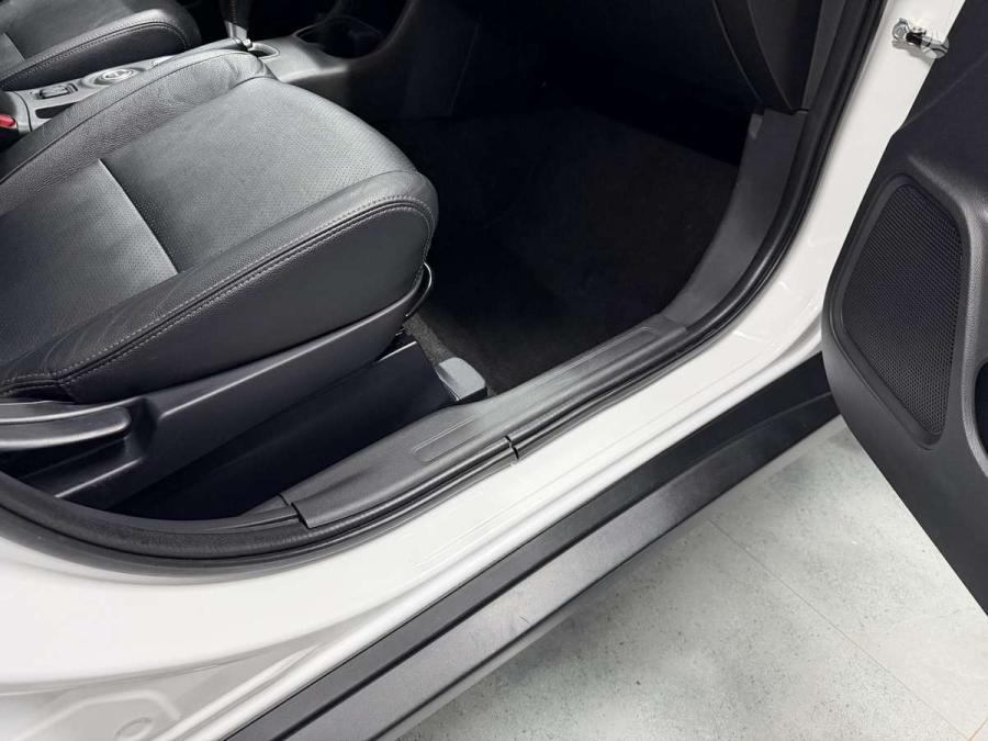 Balts Mitsubishi Outlander 2015 Utena, ar dzinēja tilpumu 2.27 L un nobraukumu 246 tūkst. km par 8550 €, foto 21 vietnē AUTOMOTO.COM.LV