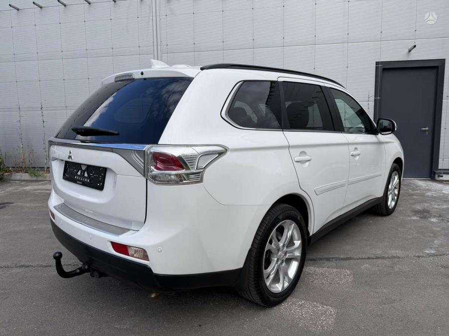 Balts Mitsubishi Outlander 2015 Utena, ar dzinēja tilpumu 2.27 L un nobraukumu 246 tūkst. km par 8550 €, foto 39 vietnē AUTOMOTO.COM.LV