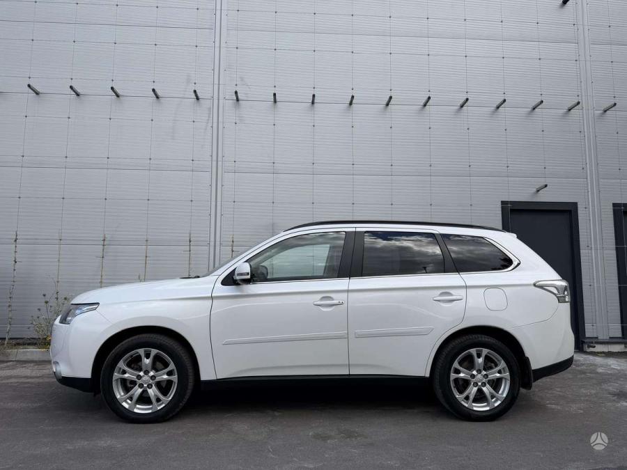 Balts Mitsubishi Outlander 2015 Utena, ar dzinēja tilpumu 2.27 L un nobraukumu 246 tūkst. km par 8550 €, foto 41 vietnē AUTOMOTO.COM.LV