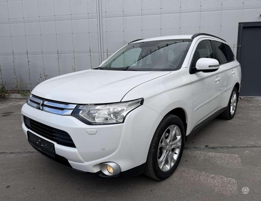 Balts Mitsubishi Outlander 2015 Utena, ar dzinēja tilpumu 2.27 L un nobraukumu 246 tūkst. km par 8550 €, foto 46 vietnē AUTOMOTO.COM.LV