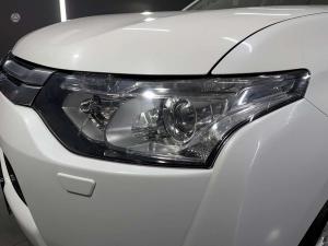 Balts Mitsubishi Outlander 2015 Utena, ar dzinēja tilpumu 2.30 L un nobraukumu 246 tūkst. km par 8550 €, foto 7 vietnē AUTOMOTO.COM.LV