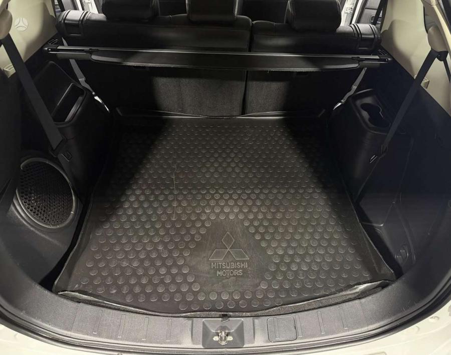 Balts Mitsubishi Outlander 2015 Utena, ar dzinēja tilpumu 2.30 L un nobraukumu 246 tūkst. km par 8550 €, foto 29 vietnē AUTOMOTO.COM.LV