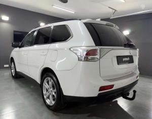 Balts Mitsubishi Outlander 2015 Utena, ar dzinēja tilpumu 2.30 L un nobraukumu 246 tūkst. km par 8550 €, foto 36 vietnē AUTOMOTO.COM.LV