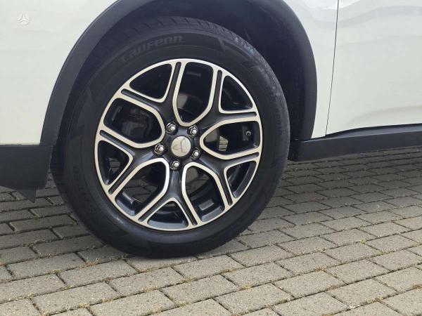 Mitsubishi Outlander 2015 Viļņa vietnē Balts Mitsubishi Outlander 2015 Viļņa, ar dzinēja tilpumu 2.00 L un nobraukumu 219 tūkst. km par 8900 €, foto 8 vietnē AUTOMOTO.COM.LV
