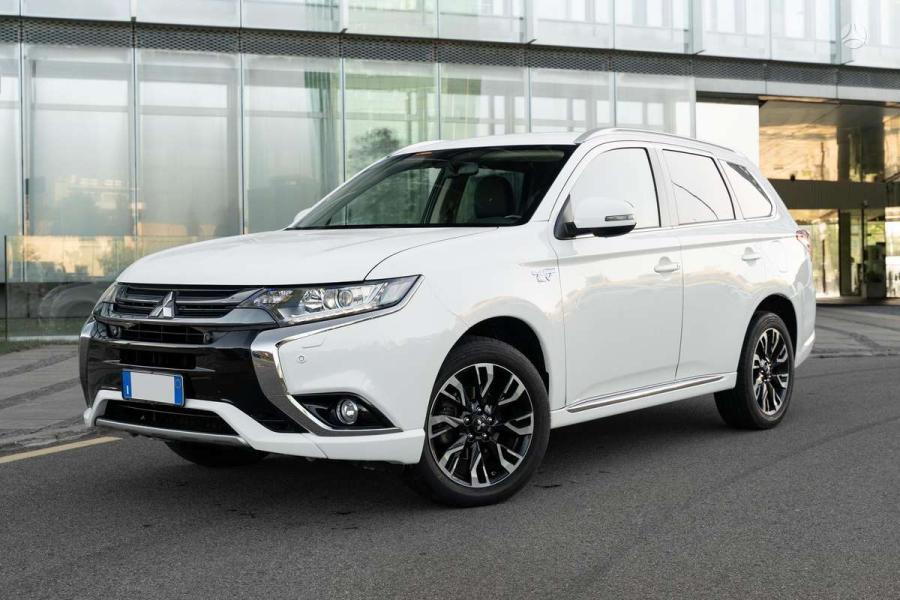 Balts Mitsubishi Outlander 2016 Viļņa, ar dzinēja tilpumu 0.00 L un nobraukumu 38 tūkst. km par 16900 €, foto 1 vietnē AUTOMOTO.COM.LV