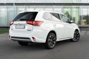 Balts Mitsubishi Outlander 2016 Viļņa, ar dzinēja tilpumu 0.00 L un nobraukumu 38 tūkst. km par 16900 €, foto 3 vietnē AUTOMOTO.COM.LV
