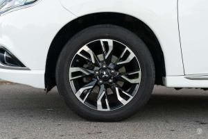 Balts Mitsubishi Outlander 2016 Viļņa, ar dzinēja tilpumu 0.00 L un nobraukumu 38 tūkst. km par 16900 €, foto 15 vietnē AUTOMOTO.COM.LV