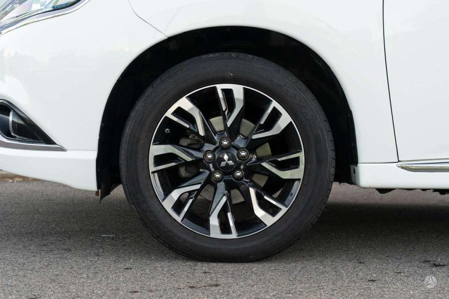 Balts Mitsubishi Outlander 2016 Viļņa, ar dzinēja tilpumu 0.00 L un nobraukumu 38 tūkst. km par 16900 €, foto 15 vietnē AUTOMOTO.COM.LV