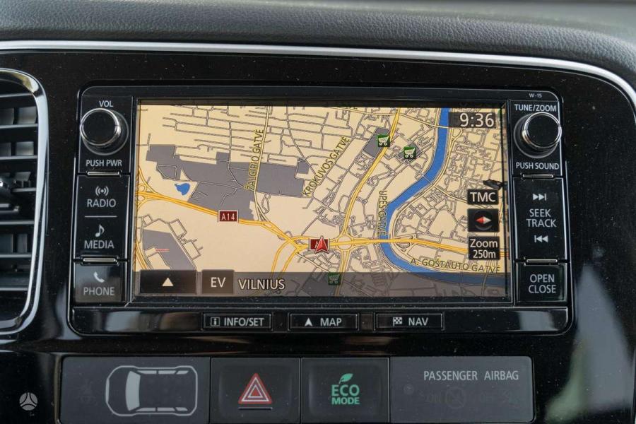 Balts Mitsubishi Outlander 2016 Viļņa, ar dzinēja tilpumu 0.00 L un nobraukumu 38 tūkst. km par 16900 €, foto 24 vietnē AUTOMOTO.COM.LV