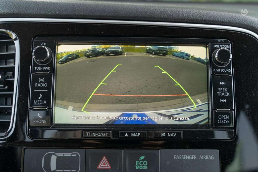 Balts Mitsubishi Outlander 2016 Viļņa, ar dzinēja tilpumu 0.00 L un nobraukumu 38 tūkst. km par 16900 €, foto 25 vietnē AUTOMOTO.COM.LV