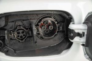 Balts Mitsubishi Outlander 2016 Viļņa, ar dzinēja tilpumu 0.00 L un nobraukumu 38 tūkst. km par 16900 €, foto 32 vietnē AUTOMOTO.COM.LV