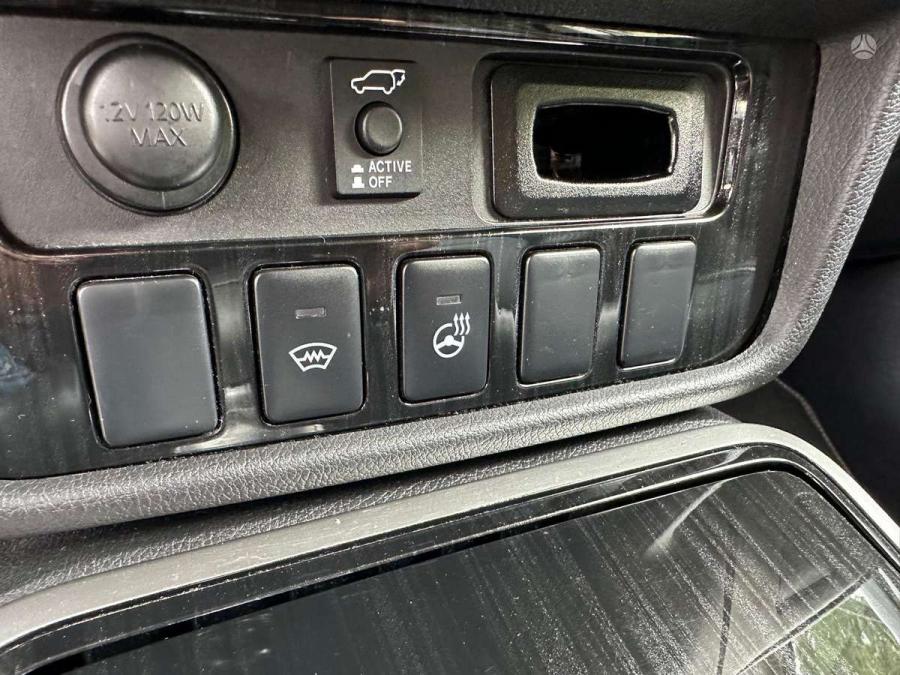 Balts Mitsubishi Outlander 2016 Panevēža, ar dzinēja tilpumu 2.00 L un nobraukumu 218 tūkst. km par 9850 €, foto 14 vietnē AUTOMOTO.COM.LV