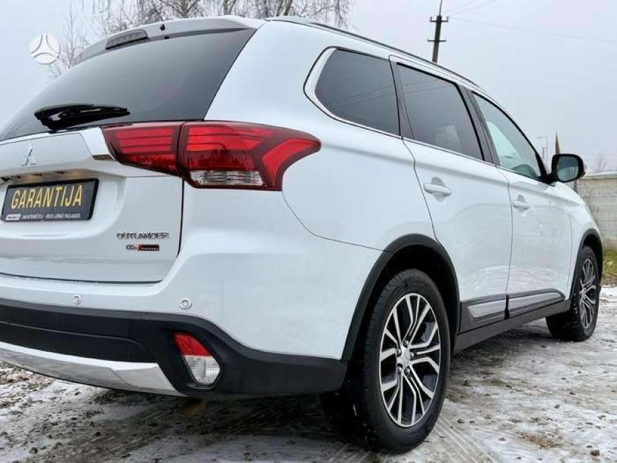 Balts Mitsubishi Outlander 2017 Šauļi, ar dzinēja tilpumu 2.27 L un nobraukumu 185 tūkst. km par 11950 €, foto 8 vietnē AUTOMOTO.COM.LV