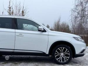 Balts Mitsubishi Outlander 2017 Šauļi, ar dzinēja tilpumu 2.27 L un nobraukumu 185 tūkst. km par 11950 €, foto 10 vietnē AUTOMOTO.COM.LV