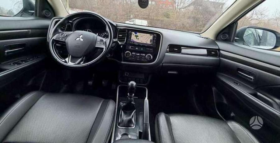 Balts Mitsubishi Outlander 2017 Šauļi, ar dzinēja tilpumu 2.27 L un nobraukumu 185 tūkst. km par 11950 €, foto 23 vietnē AUTOMOTO.COM.LV