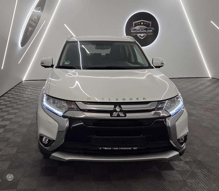 Balts Mitsubishi Outlander 2017 Marijampole, ar dzinēja tilpumu 2.27 L un nobraukumu 180 tūkst. km par 11750 €, foto 27 vietnē AUTOMOTO.COM.LV