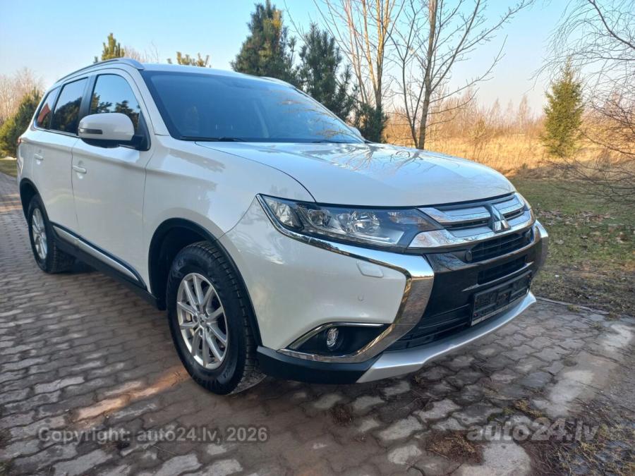 Balts Mitsubishi Outlander 2017 Tartu, ar dzinēja tilpumu 2.20 L un nobraukumu 152 tūkst. km par 12950 €, foto 5 vietnē AUTOMOTO.COM.LV