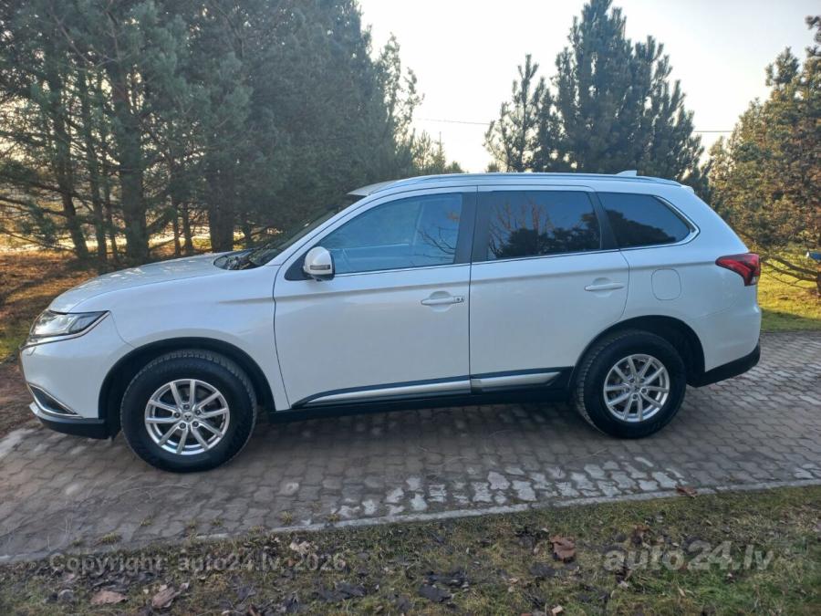 Balts Mitsubishi Outlander 2017 Tartu, ar dzinēja tilpumu 2.20 L un nobraukumu 152 tūkst. km par 12950 €, foto 6 vietnē AUTOMOTO.COM.LV