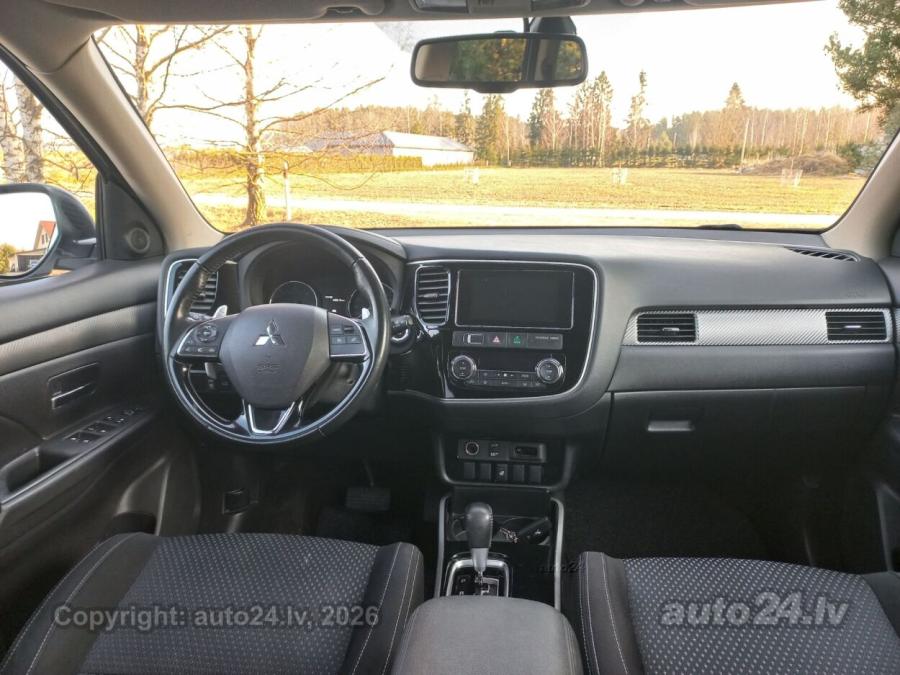 Balts Mitsubishi Outlander 2017 Tartu, ar dzinēja tilpumu 2.20 L un nobraukumu 152 tūkst. km par 12950 €, foto 15 vietnē AUTOMOTO.COM.LV
