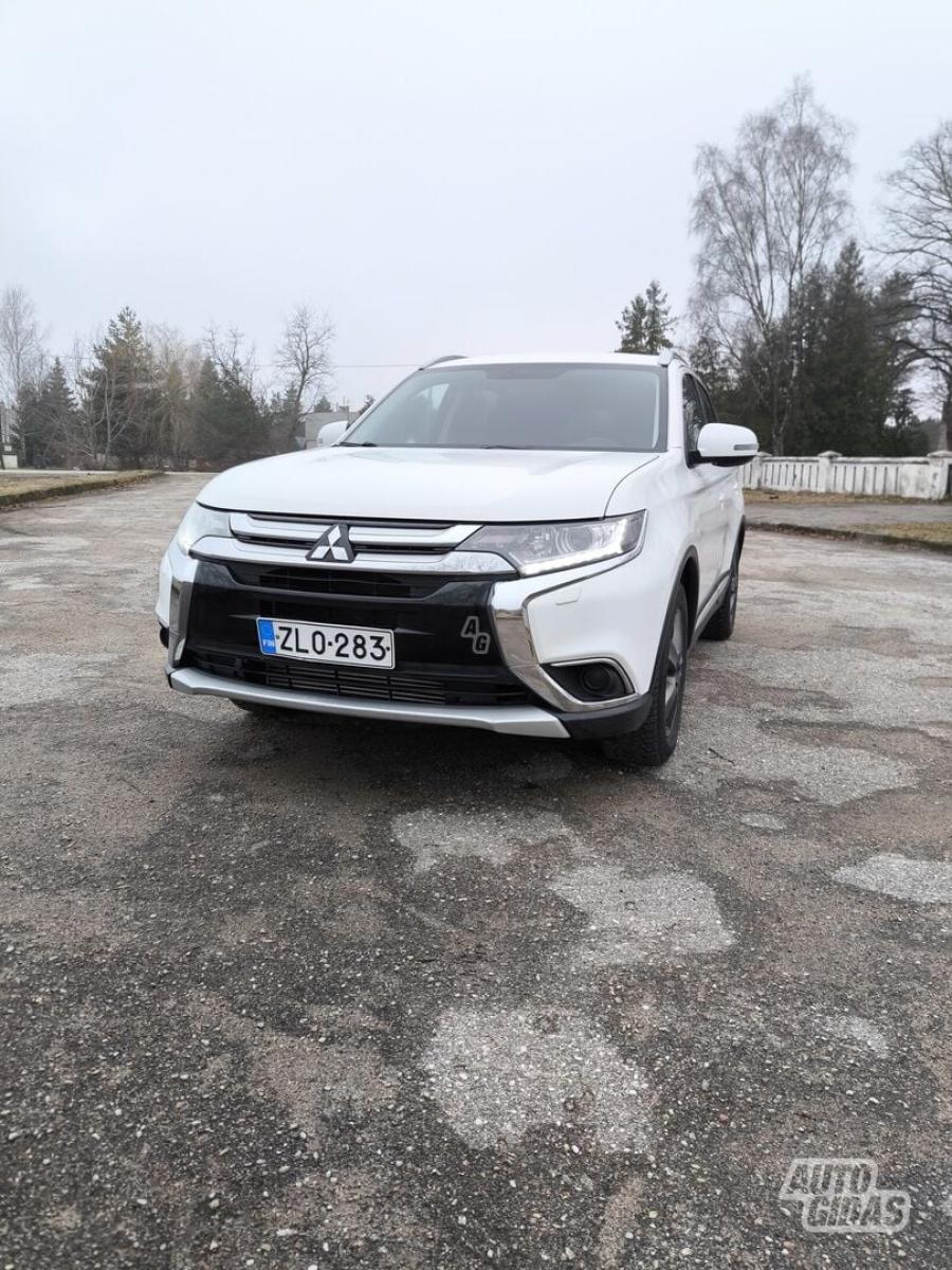 Balts Mitsubishi Outlander 2017 Klaipėda, ar dzinēja tilpumu 2.30 L un nobraukumu 243 tūkst. km par 8700 €, foto 4 vietnē AUTOMOTO.COM.LV