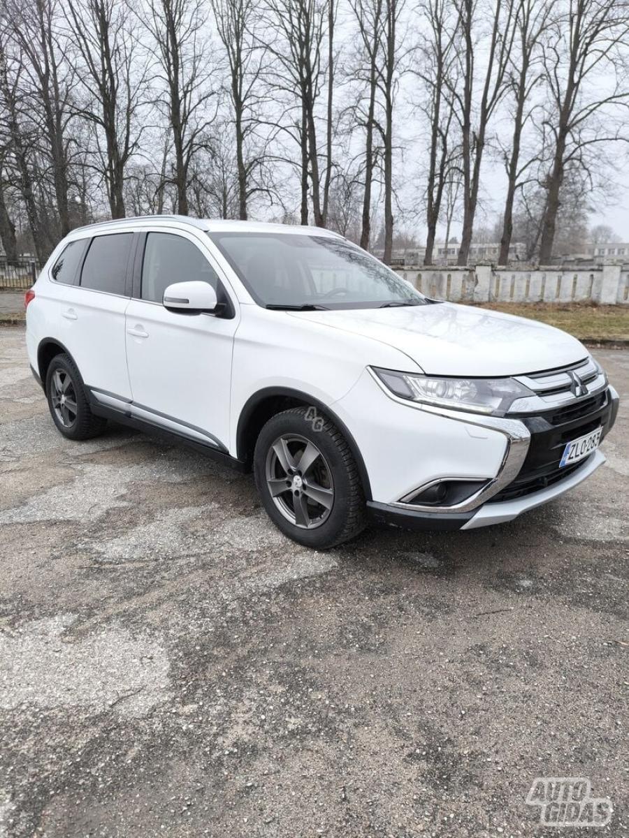 Balts Mitsubishi Outlander 2017 Klaipėda, ar dzinēja tilpumu 2.30 L un nobraukumu 243 tūkst. km par 8700 €, foto 6 vietnē AUTOMOTO.COM.LV