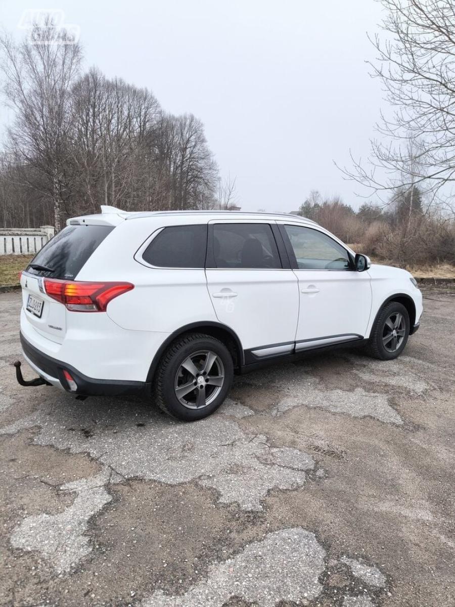 Balts Mitsubishi Outlander 2017 Klaipėda, ar dzinēja tilpumu 2.30 L un nobraukumu 243 tūkst. km par 8700 €, foto 8 vietnē AUTOMOTO.COM.LV