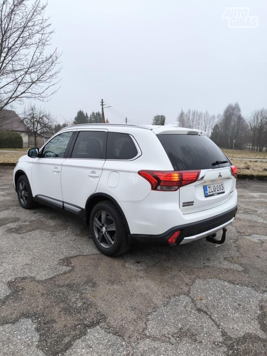 Balts Mitsubishi Outlander 2017 Klaipėda, ar dzinēja tilpumu 2.30 L un nobraukumu 243 tūkst. km par 8700 €, foto 11 vietnē AUTOMOTO.COM.LV