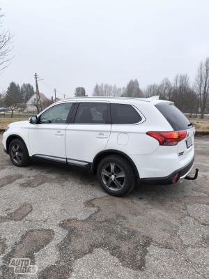 Balts Mitsubishi Outlander 2017 Klaipėda, ar dzinēja tilpumu 2.30 L un nobraukumu 243 tūkst. km par 8700 €, foto 12 vietnē AUTOMOTO.COM.LV