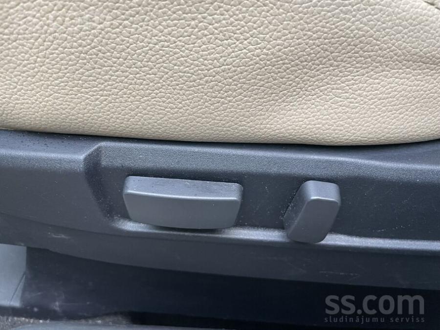 Белый Мицубиси Аутлендер 2017 в Рига, объемом двигателя 2.30 л и пробегом 92 тыс. км за 17171 €, фото 14 на AUTOMOTO.COM.LV