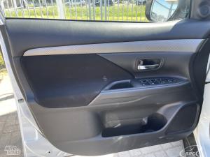 Balts Mitsubishi Outlander 2017 Avižieniai, ar dzinēja tilpumu 2.20 L un nobraukumu 245 tūkst. km par 7900 €, foto 14 vietnē AUTOMOTO.COM.LV