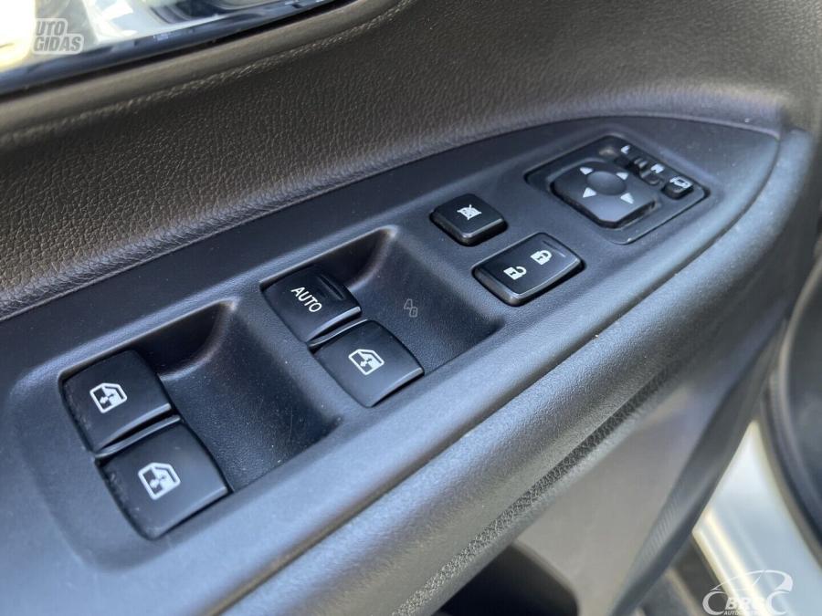 Balts Mitsubishi Outlander 2017 Avižieniai, ar dzinēja tilpumu 2.20 L un nobraukumu 245 tūkst. km par 7900 €, foto 15 vietnē AUTOMOTO.COM.LV
