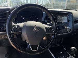 Balts Mitsubishi Outlander 2017 Avižieniai, ar dzinēja tilpumu 2.20 L un nobraukumu 245 tūkst. km par 7900 €, foto 18 vietnē AUTOMOTO.COM.LV