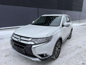 White Mitsubishi Outlander 2018 in Siauliai, with an engine capacity of 2.00 L and mileage of 282 thousand km for 9799 €, photo  on AUTOMOTO.COM.LV