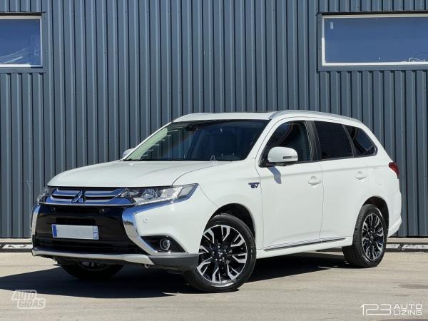 Balts Mitsubishi Outlander 2018 Tauragė, ar dzinēja tilpumu 2.00 L un nobraukumu 99 tūkst. km par 13990 €, foto 1 vietnē AUTOMOTO.COM.LV