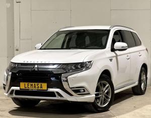 Balts Mitsubishi Outlander 2018 Klaipėda, ar dzinēja tilpumu 2.36 L un nobraukumu 158 tūkst. km par 15999 €, foto  vietnē AUTOMOTO.COM.LV