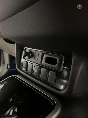 Balts Mitsubishi Outlander 2018 Klaipėda, ar dzinēja tilpumu 2.36 L un nobraukumu 158 tūkst. km par 15999 €, foto 20 vietnē AUTOMOTO.COM.LV