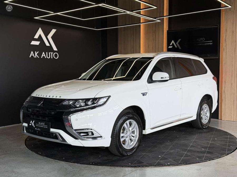 Balts Mitsubishi Outlander 2018 Kauņa, ar dzinēja tilpumu 2.36 L un nobraukumu 128 tūkst. km par 16990 €, foto 7 vietnē AUTOMOTO.COM.LV