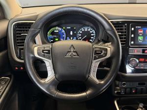 Balts Mitsubishi Outlander 2018 Kauņa, ar dzinēja tilpumu 2.36 L un nobraukumu 128 tūkst. km par 16990 €, foto 16 vietnē AUTOMOTO.COM.LV