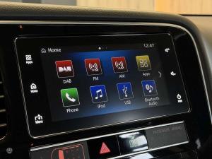Balts Mitsubishi Outlander 2018 Kauņa, ar dzinēja tilpumu 2.36 L un nobraukumu 128 tūkst. km par 16990 €, foto 30 vietnē AUTOMOTO.COM.LV