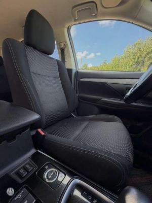 White Mitsubishi Outlander 2018 in Siauliai, with an engine capacity of 2.27 L and mileage of 241 thousand km for 14750 €, photo 32 on AUTOMOTO.COM.LV