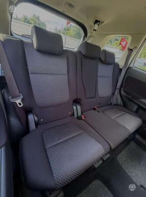 White Mitsubishi Outlander 2018 in Siauliai, with an engine capacity of 2.27 L and mileage of 241 thousand km for 14750 €, photo 34 on AUTOMOTO.COM.LV