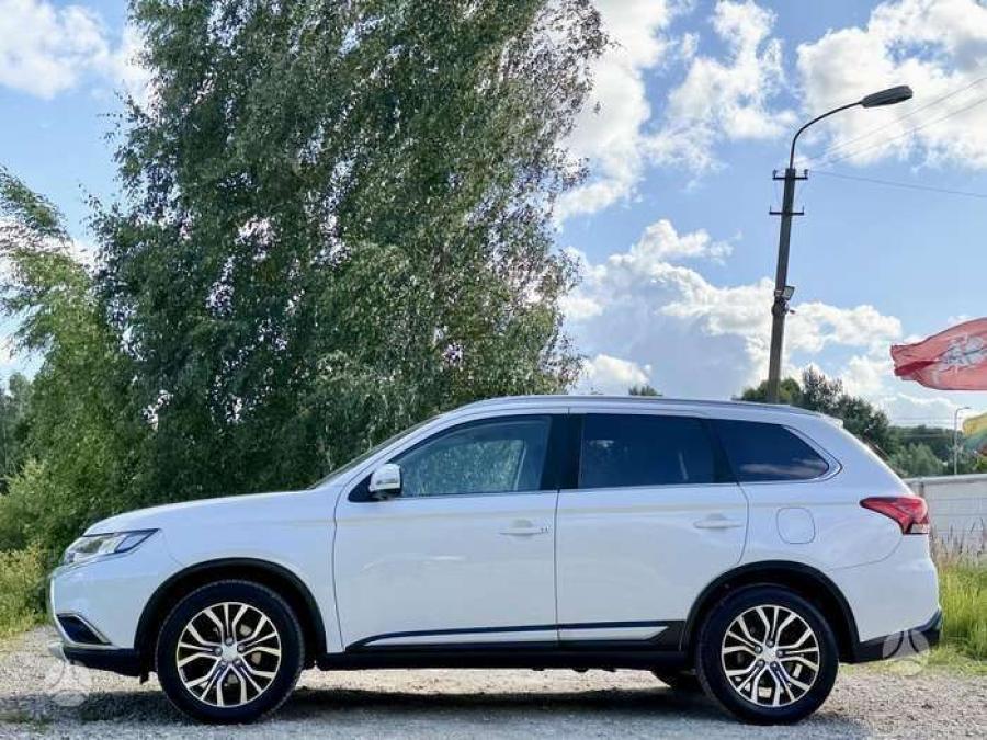 Balts Mitsubishi Outlander 2018 Šauļi, ar dzinēja tilpumu 2.27 L un nobraukumu 241 tūkst. km par 14750 €, foto 16 vietnē AUTOMOTO.COM.LV